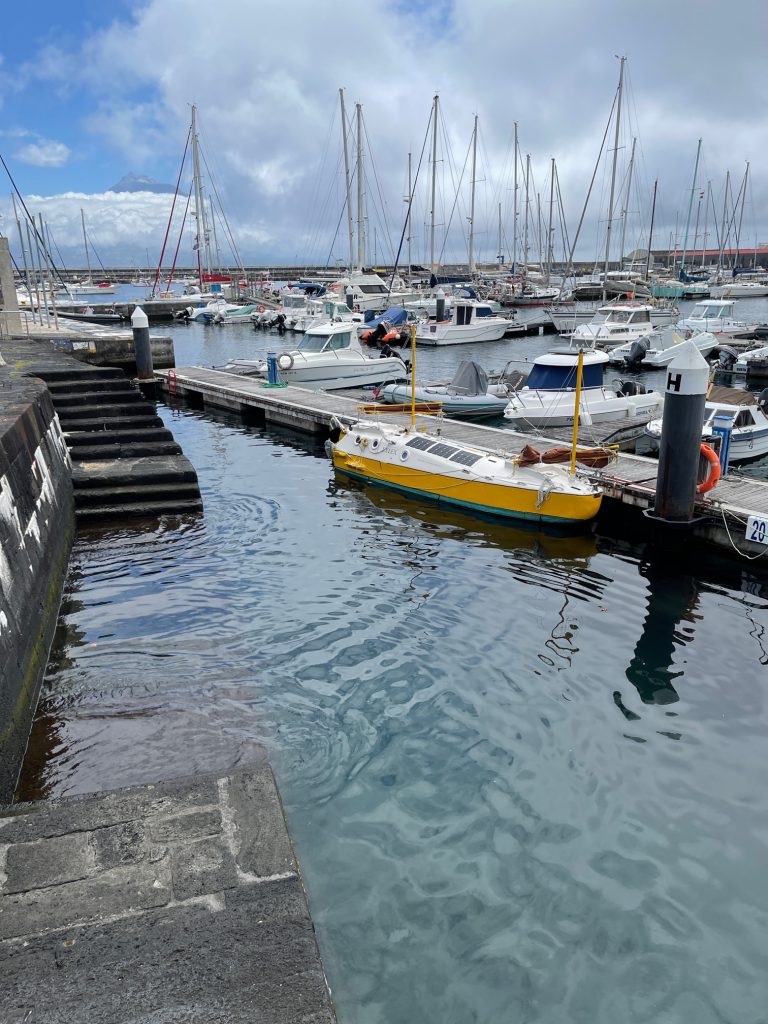 CAPE DORY Typhoon 18 Weekender (self-bailing) can it cross an ocean ...